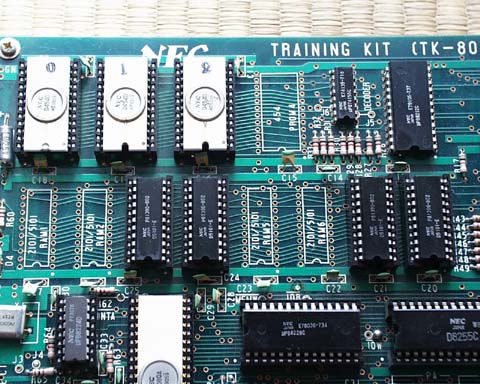 TK-80 | 計算機室